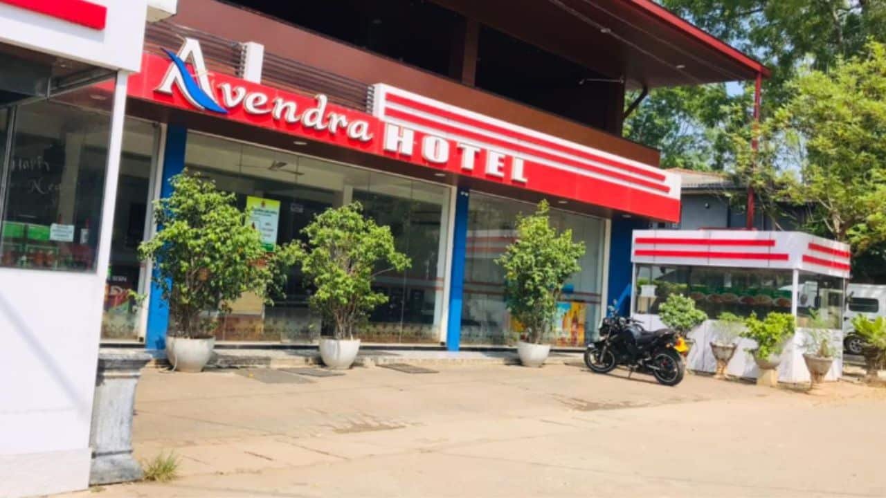 Avendra Hotel Thambuttegama