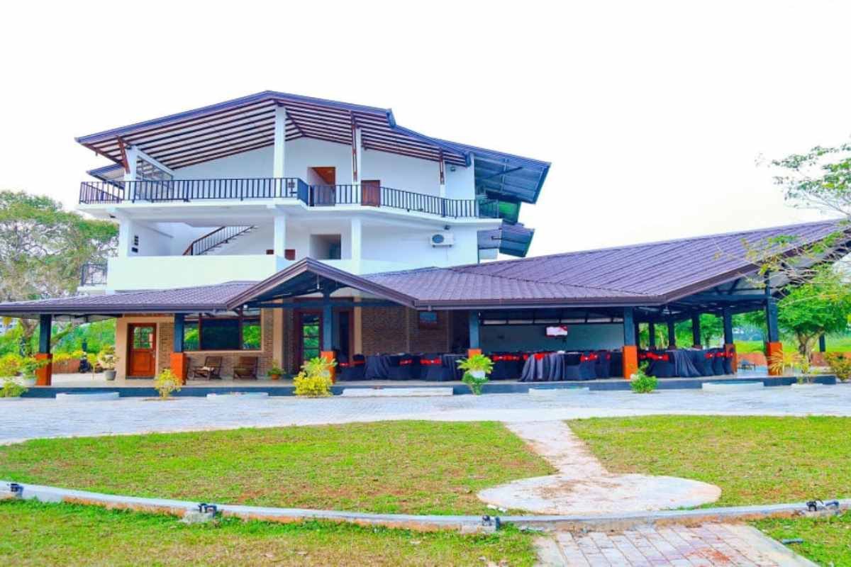 Avon Rich Resort - Anuradhapura